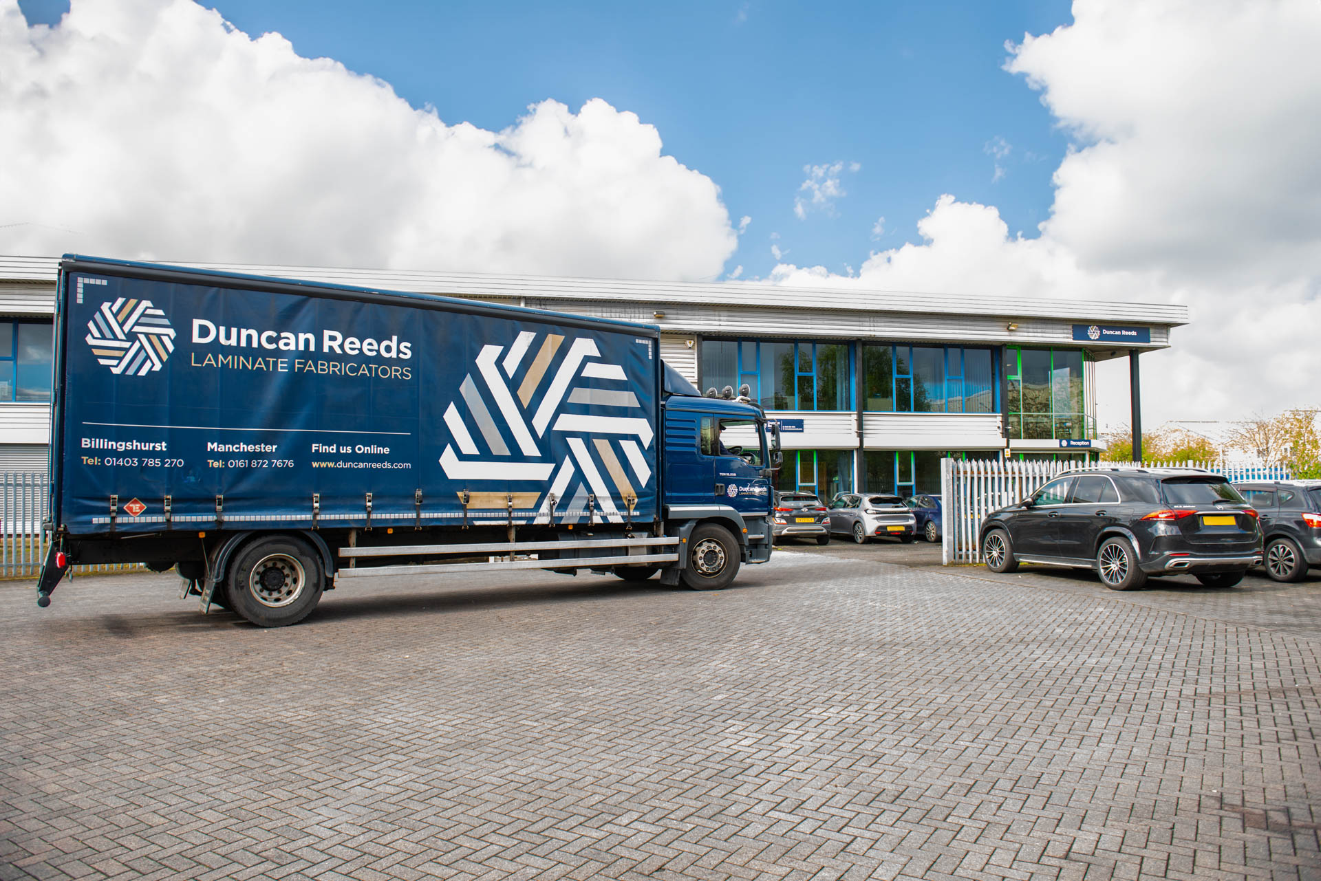 Duncan Reeds North | Expert Laminate Worktop Fabrication & CNC Services